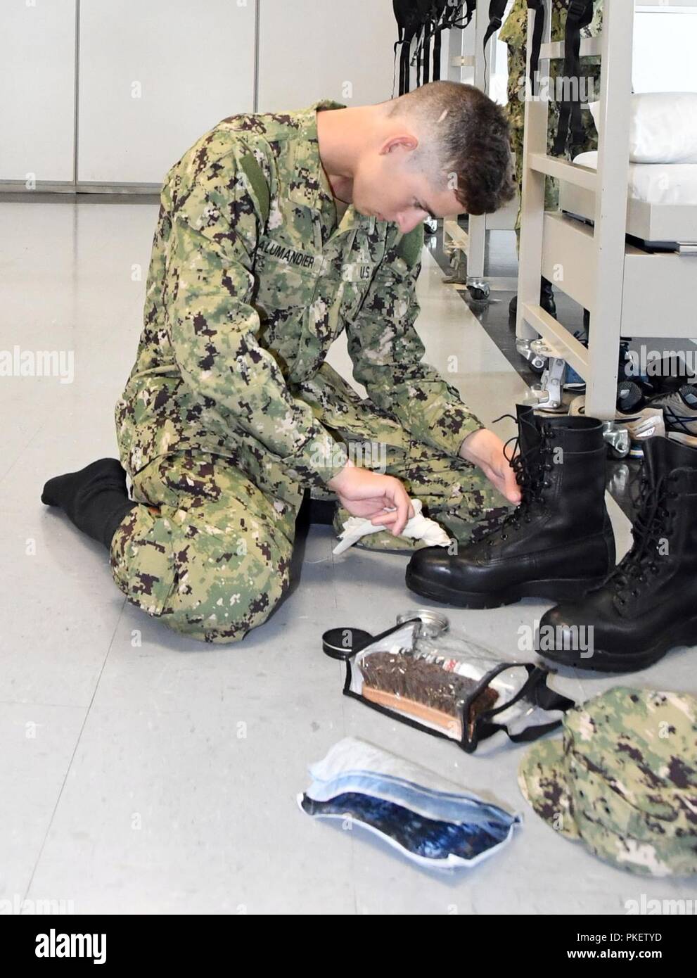 Us army barracks inspection hi-res stock photography and images - Alamy