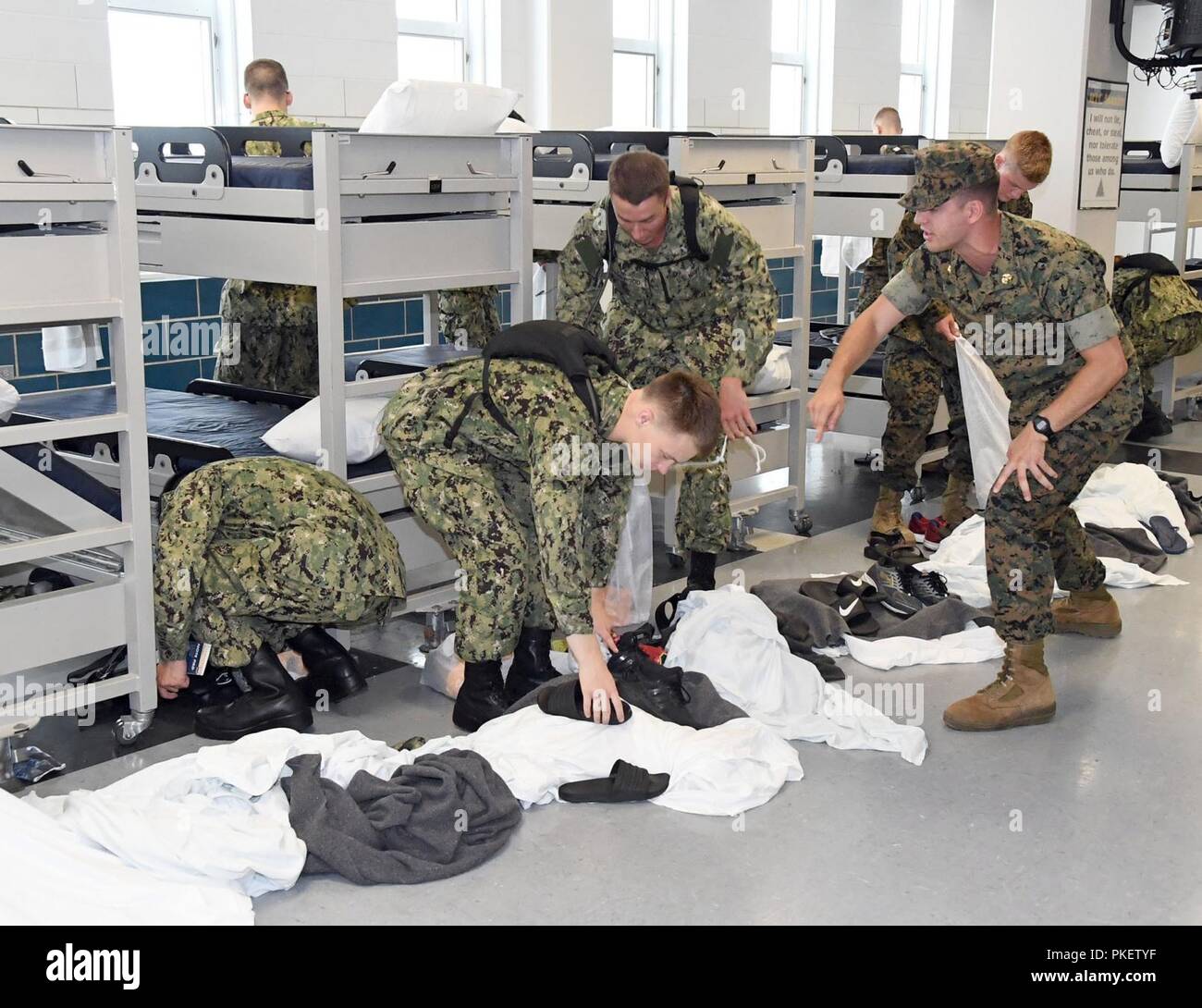 Us army barracks inspection hi-res stock photography and images - Alamy