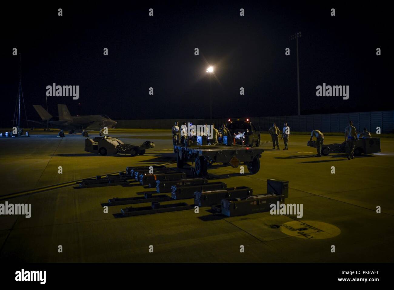 33rd Aircraft Maintenance Squadron High Resolution Stock Photography and Images - Alamy