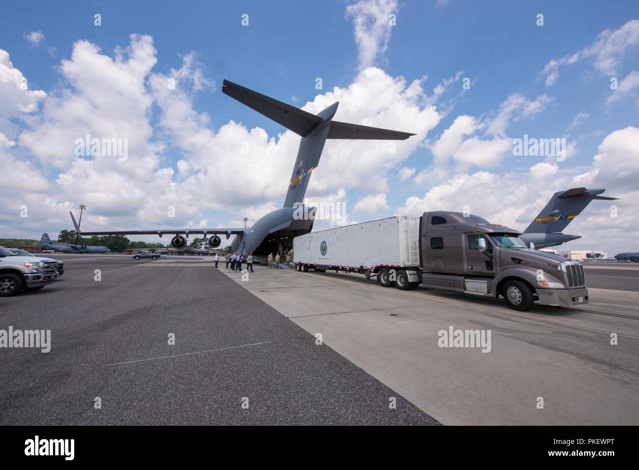 Large mobile air traffic control tower hi-res stock photography and ...