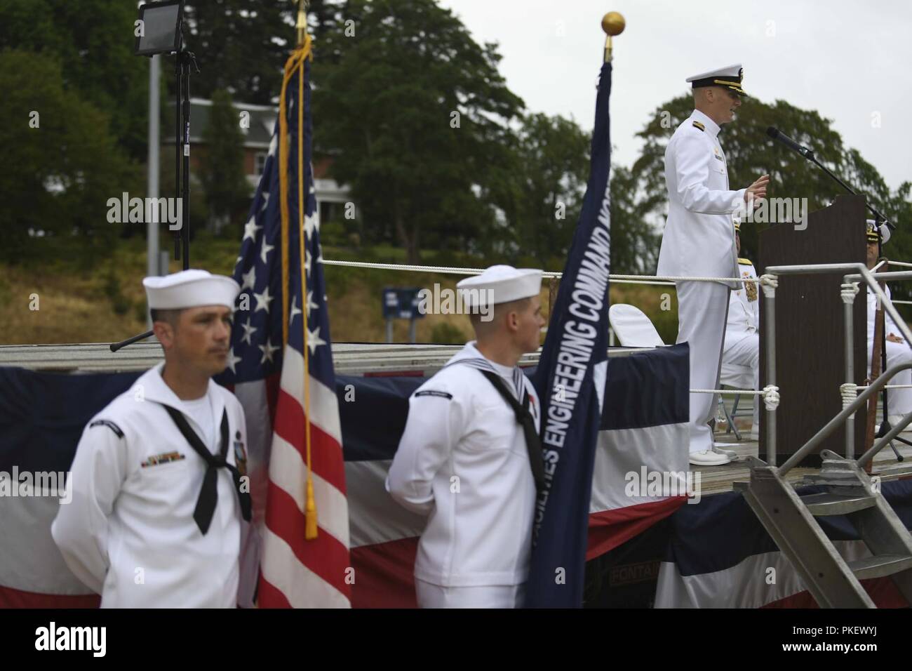 BREMERTON, Wash. (Aug. 2, 2018) - Capt. Chad Brooks, incoming commander ...