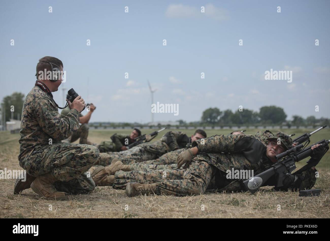 U.S. Marine Corps Gunnery Sgt. Josh Heckman, the Marine Corps Recruit ...