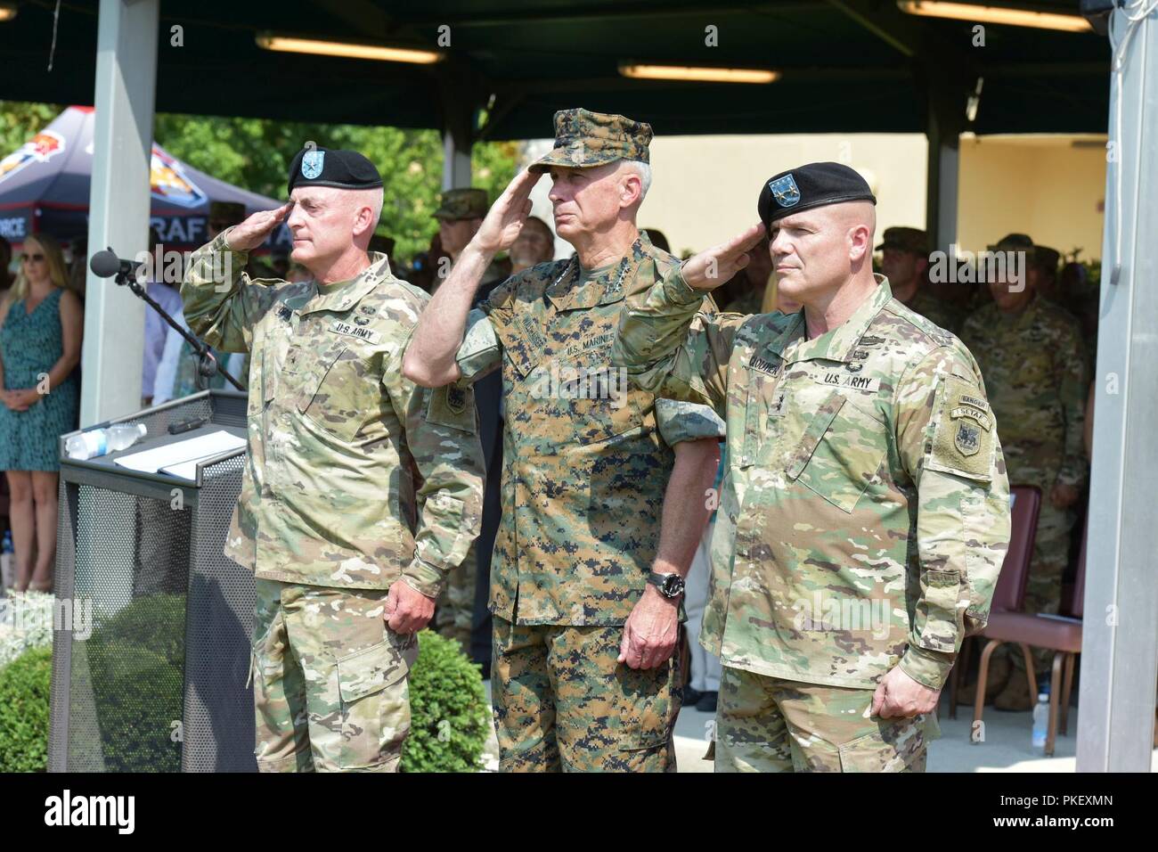 Commanding general u s army africa hi-res stock photography and images ...