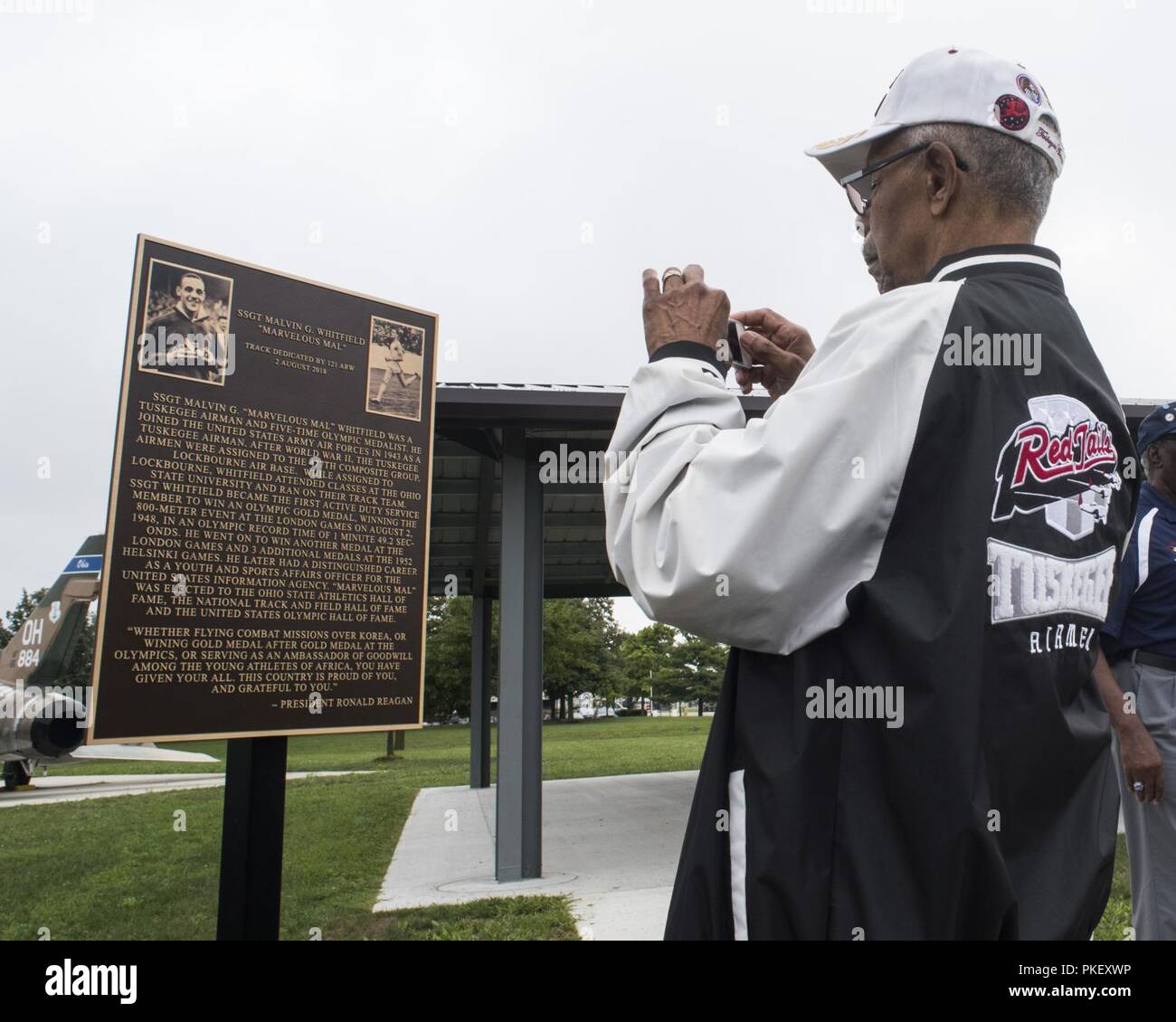 Donald Elder, a former crew chief with the Tuskegee Airman at ...