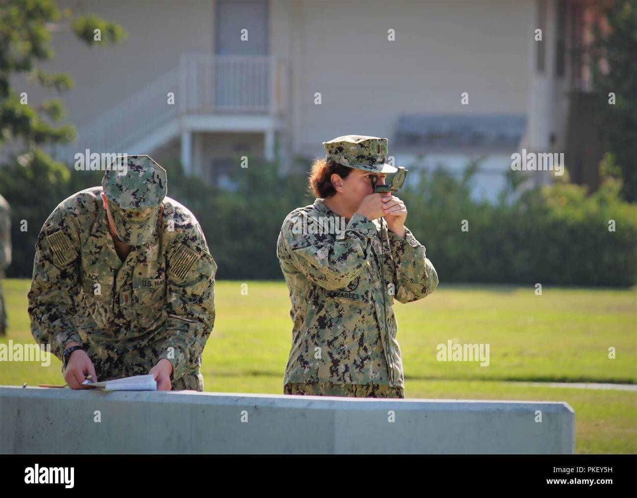 Ship compass basic hi-res stock photography and images - Alamy