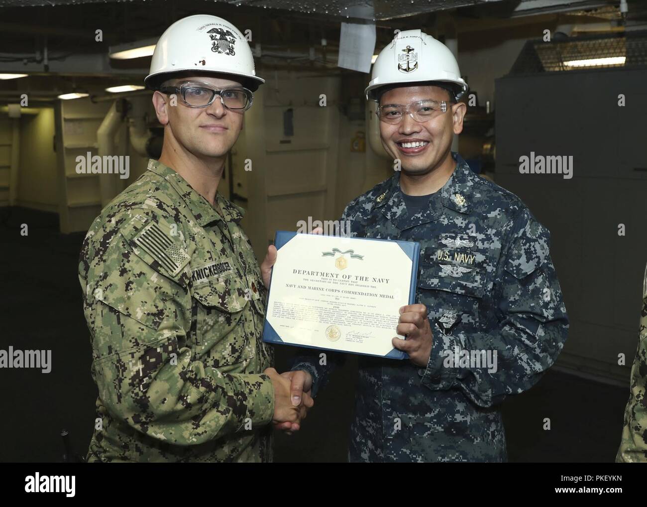 Chief machinist mate hi-res stock photography and images - Alamy