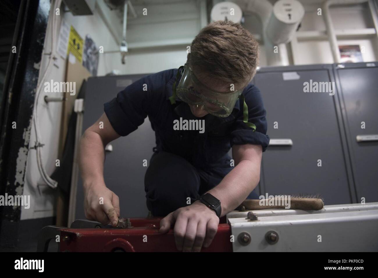 The final flight bar hi-res stock photography and images - Alamy