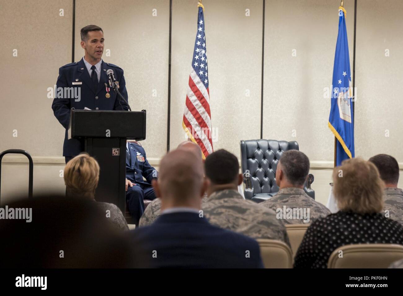 Hamilton air force base hi-res stock photography and images - Alamy