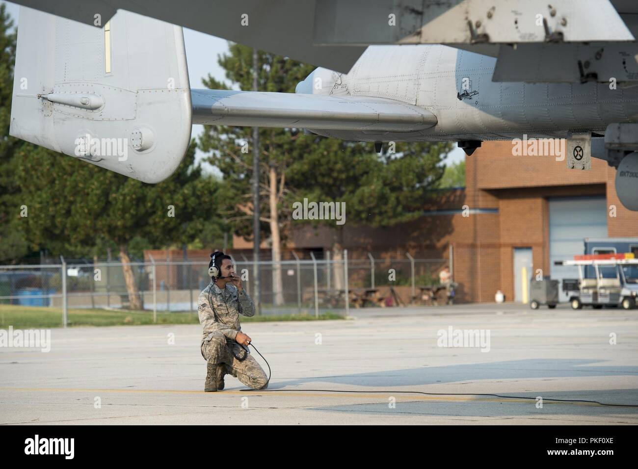 124th aircraft maintenance squadron hi-res stock photography and images ...