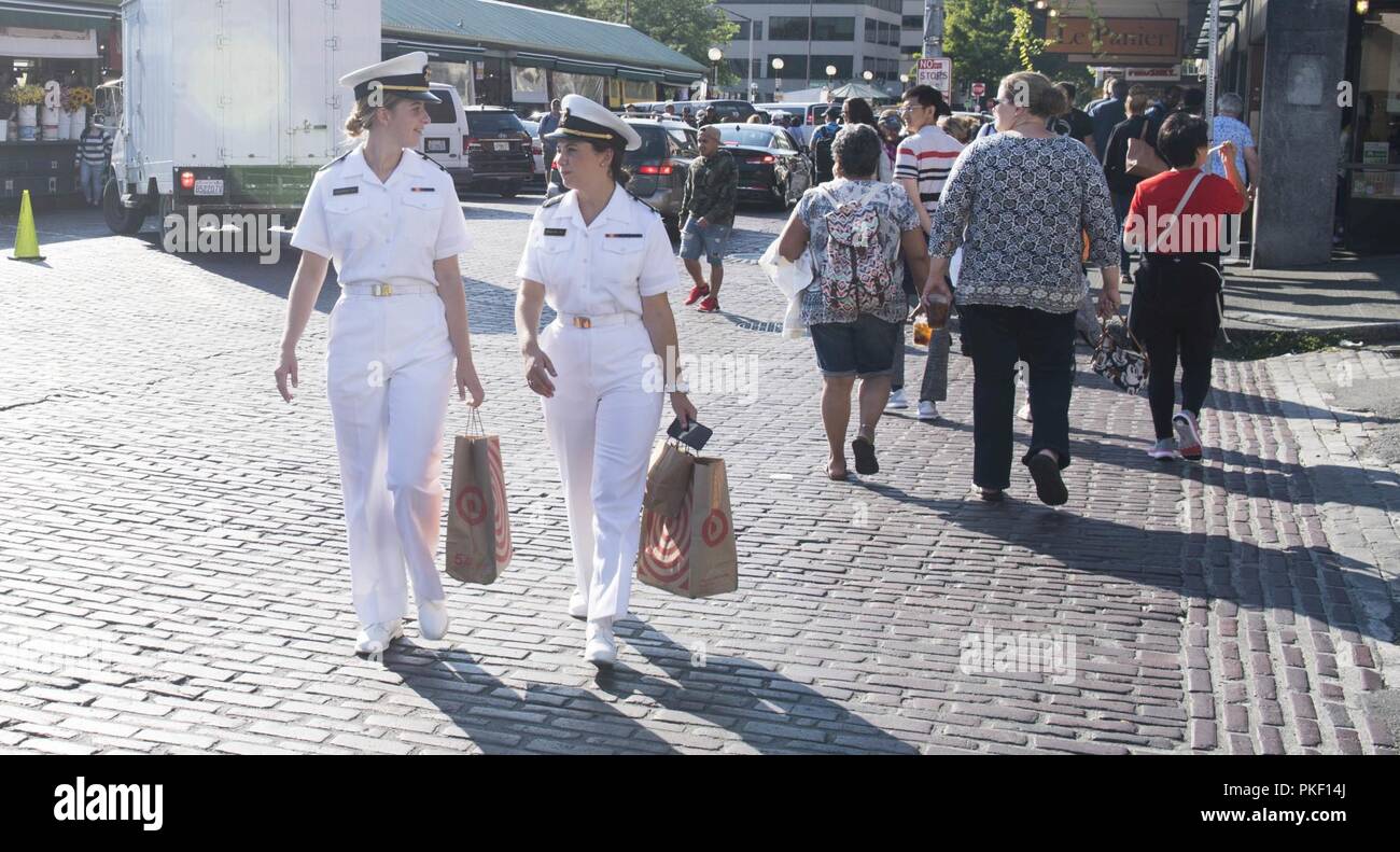 SEATTLE (August 4, 2018) Sailors explore Pike's Place Market and ...
