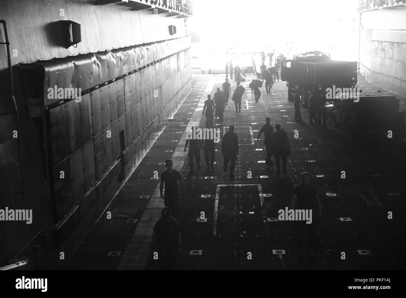 Returning u s air force Black and White Stock Photos & Images - Alamy