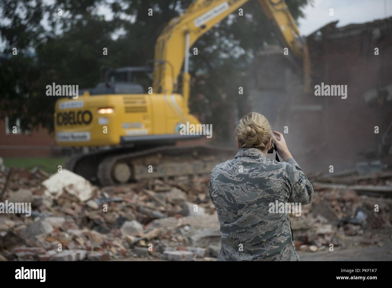 Bill clinton in 1992 hi-res stock photography and images - Alamy