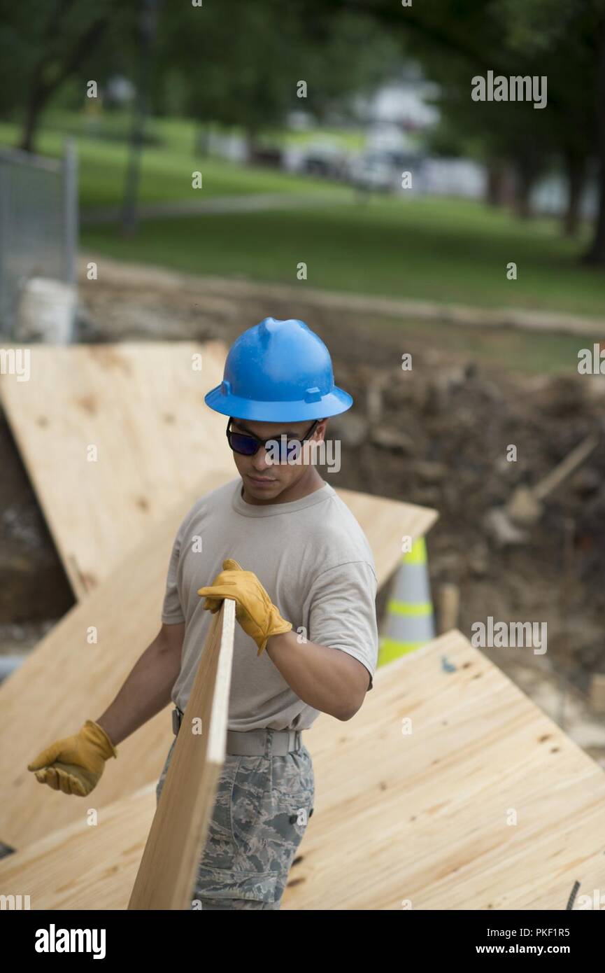124th civil engineer squadron hi-res stock photography and images - Alamy