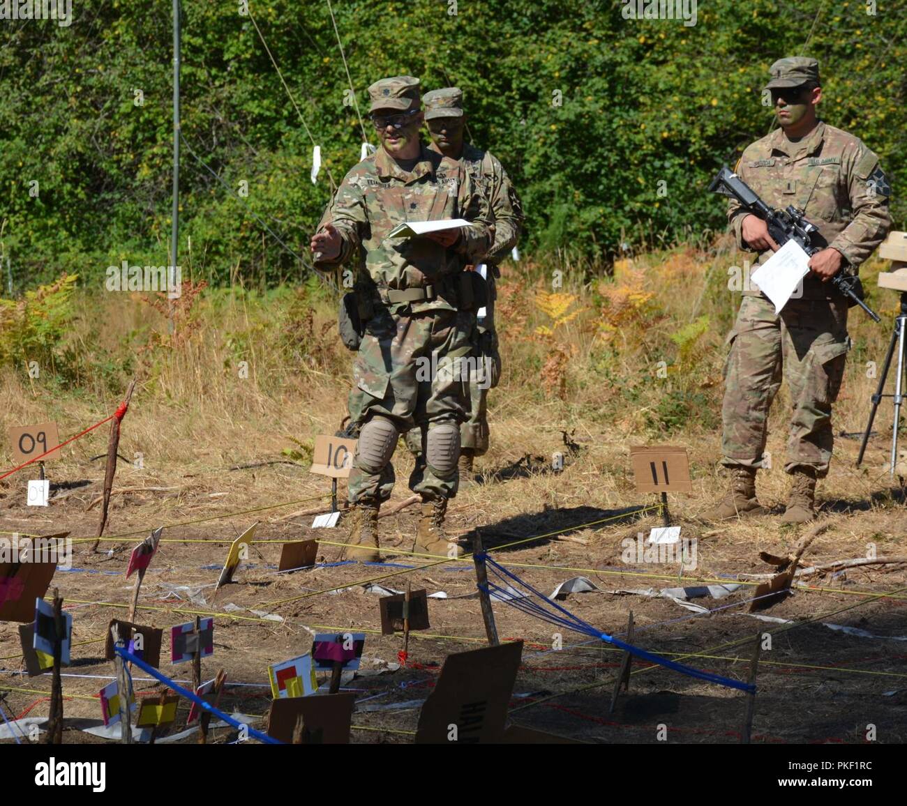 Emergency deployment readiness exercise courage ready 18 02 hi-res ...