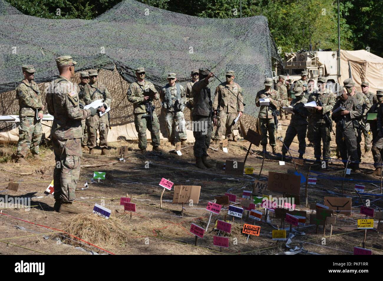 Emergency deployment readiness exercise courage ready 18 02 hi-res ...