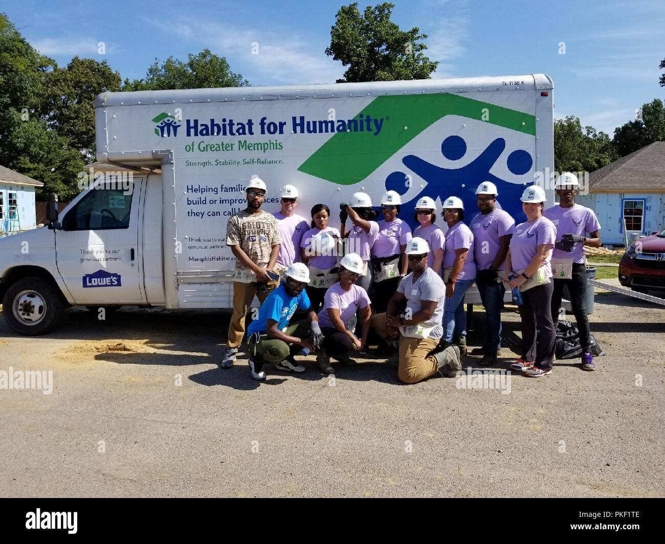 164 airlift wing hi-res stock photography and images - Alamy