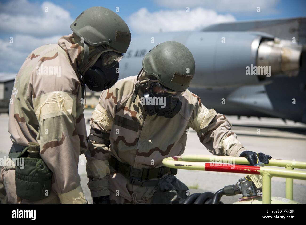 Post attack reconnaissance team hi-res stock photography and images - Alamy