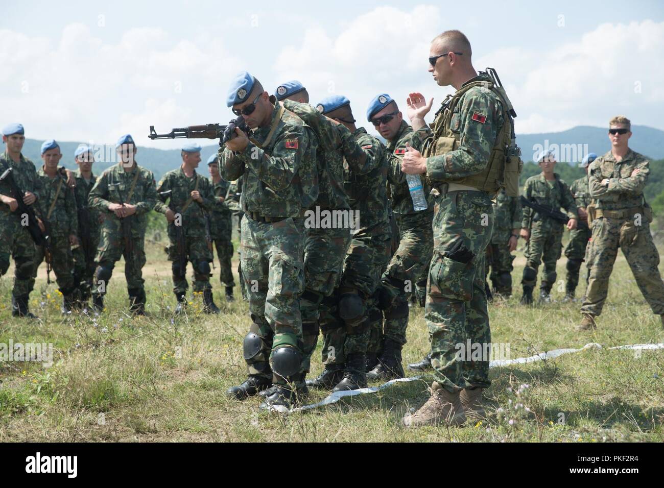 Albanian armed forces hi-res stock photography and images - Alamy