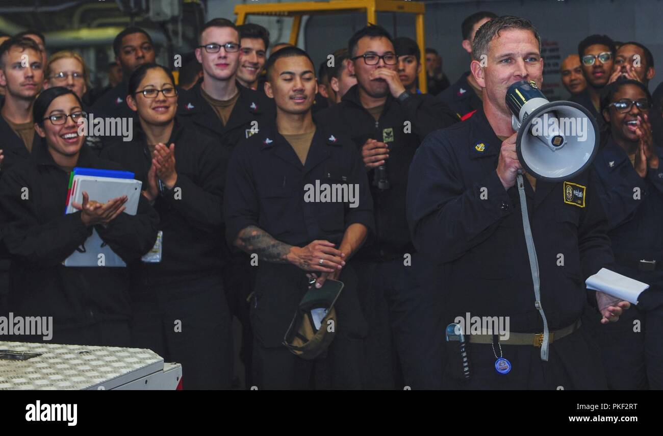 OCEAN (Aug. 2, 2018) Chief Mass Communication Specialist Justin Webb ...