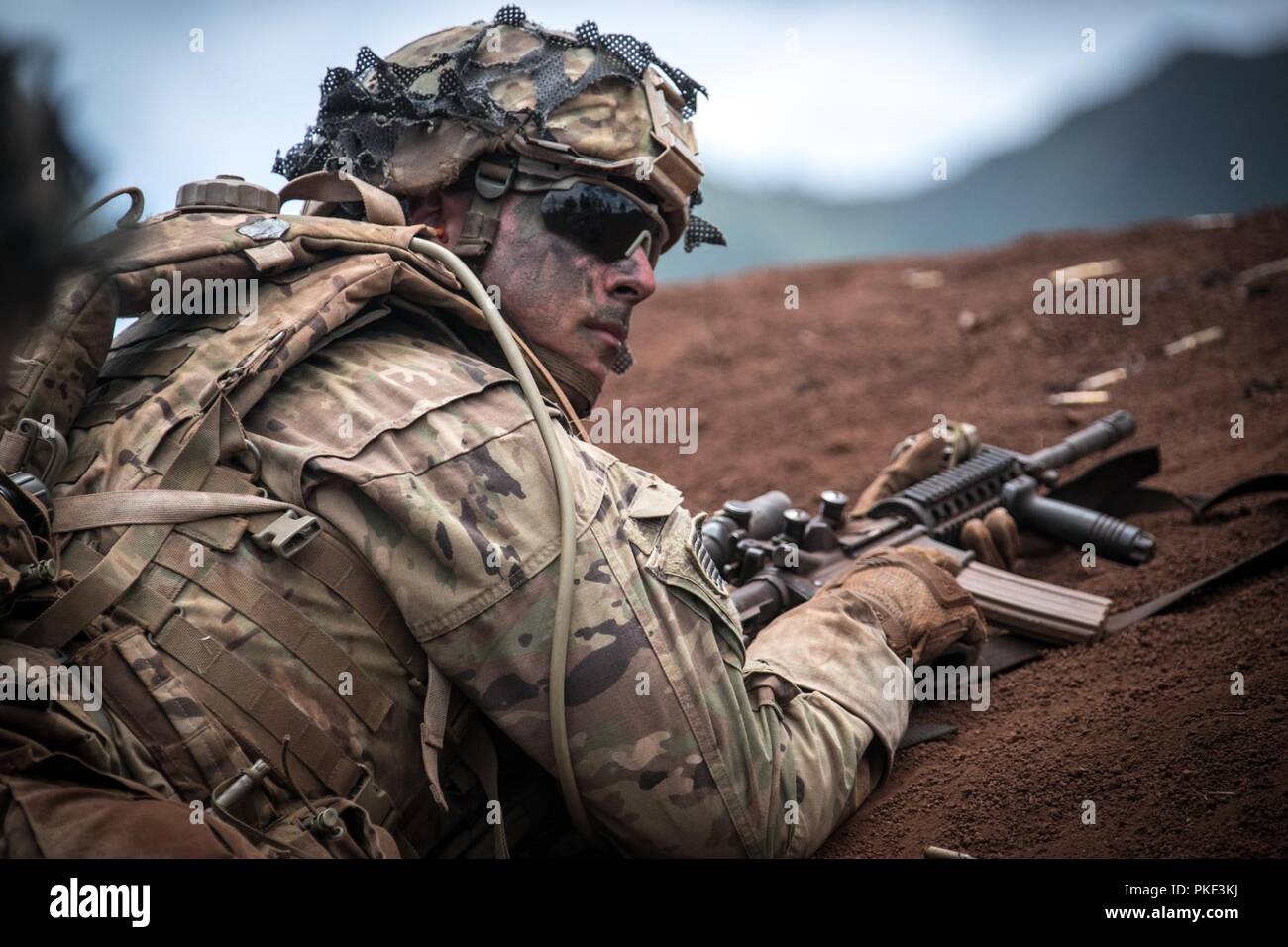 1 27 infantry battalion wolfhounds hi-res stock photography and images ...