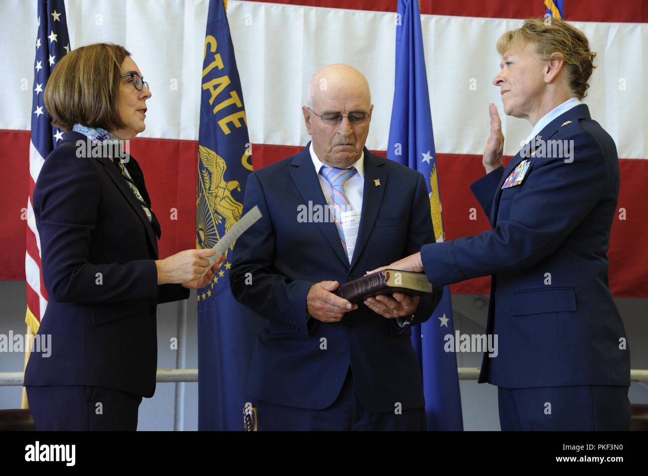 Abraham bible family hi-res stock photography and images - Alamy