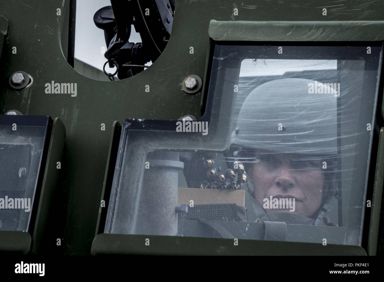Us military humvee and hill hi-res stock photography and images - Alamy