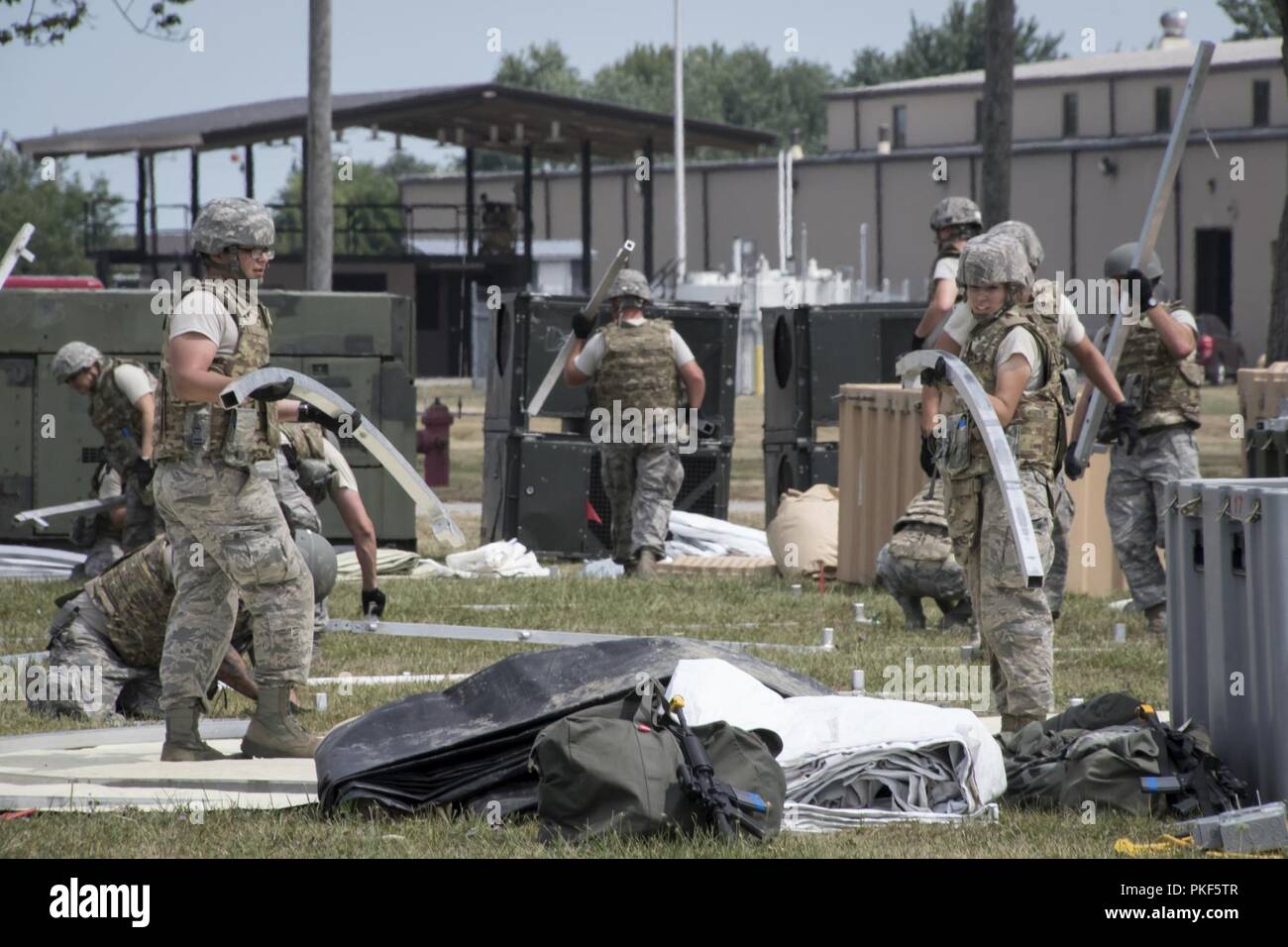 Airmen of the Ohio Air National Guard, 200th RED HORSE Squadron ...