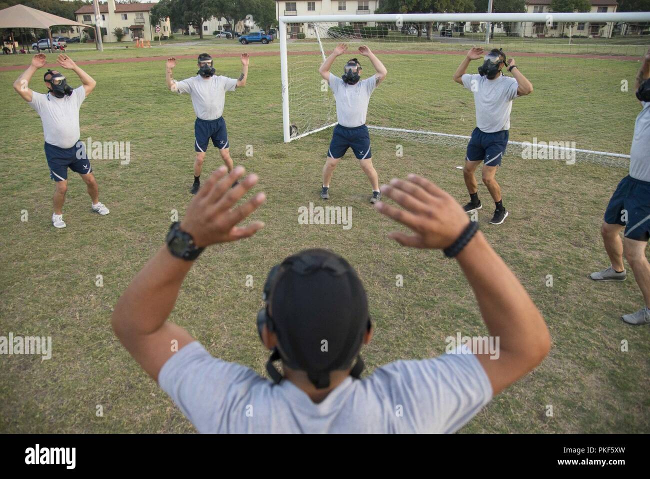 Military jumping jacks hi-res stock photography and images - Alamy