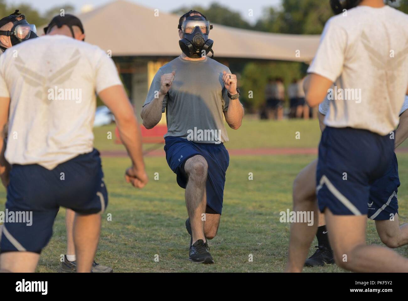 Joint lunges hi-res stock photography and images - Alamy
