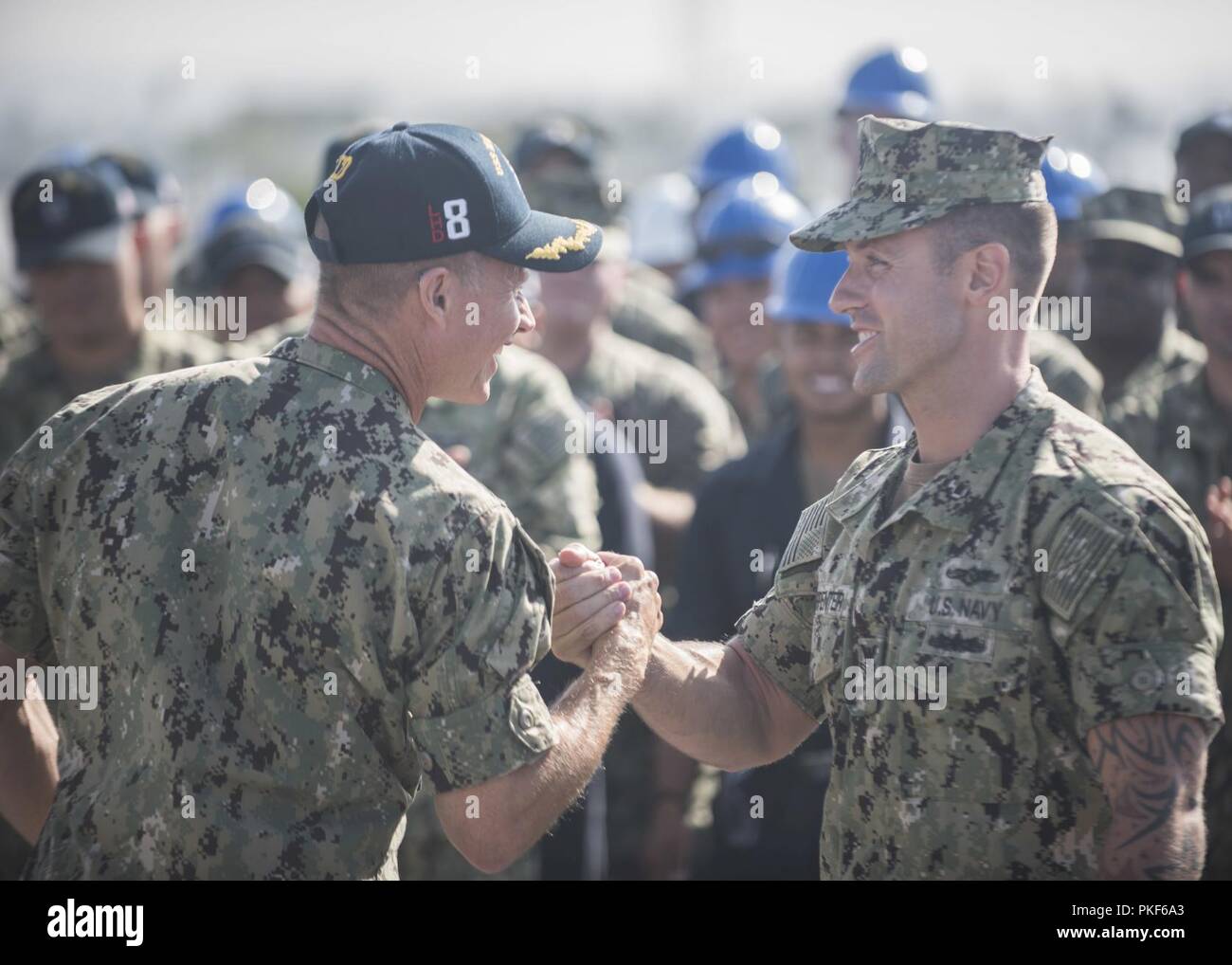 U s s makin island hi-res stock photography and images - Alamy