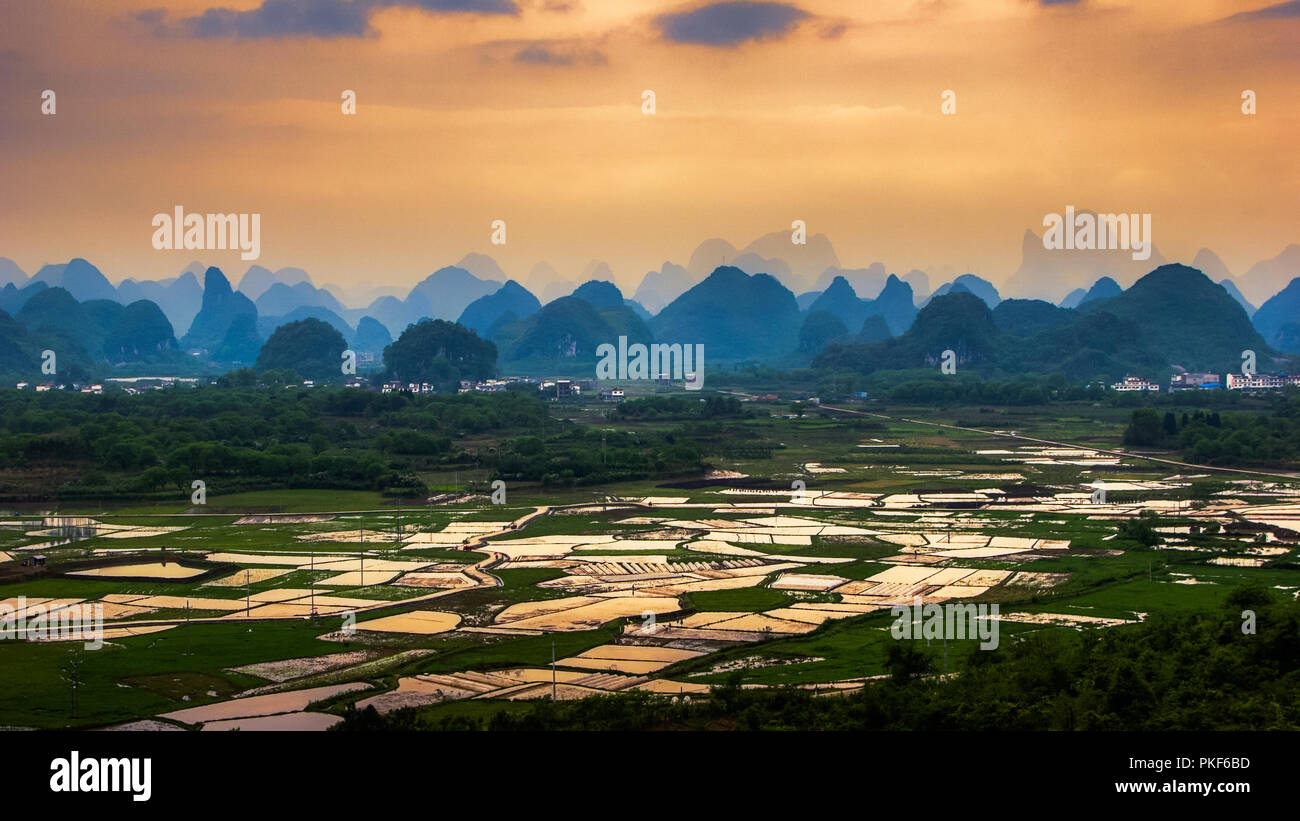 Guilin spring hi-res stock photography and images - Alamy