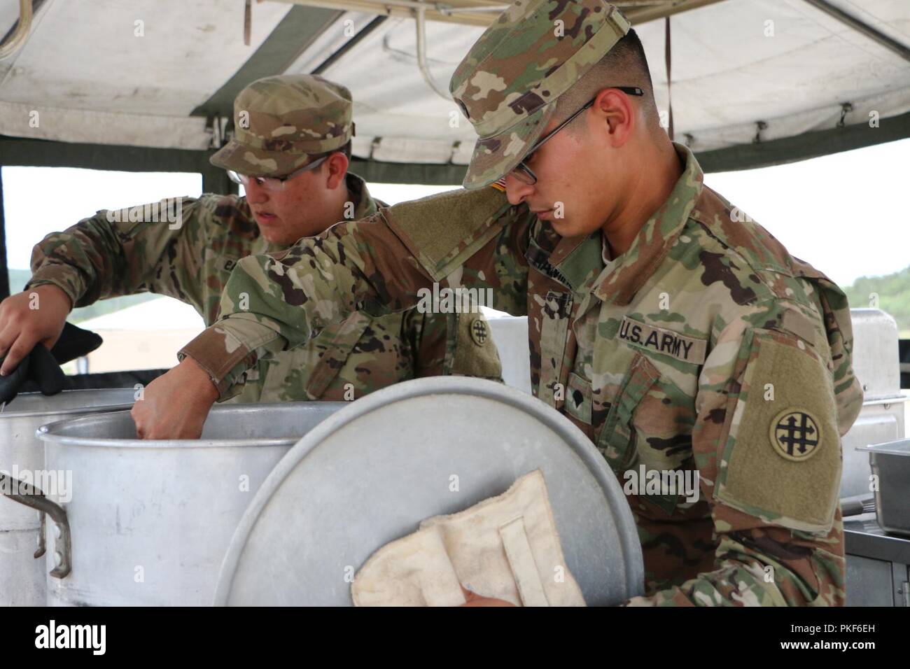 370th transportation company hi-res stock photography and images - Alamy