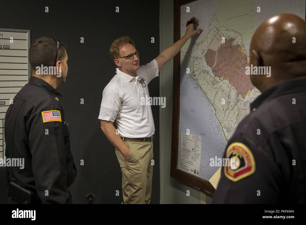 The Honorable Thomas B. Modly, center, Undersecretary of the Navy ...