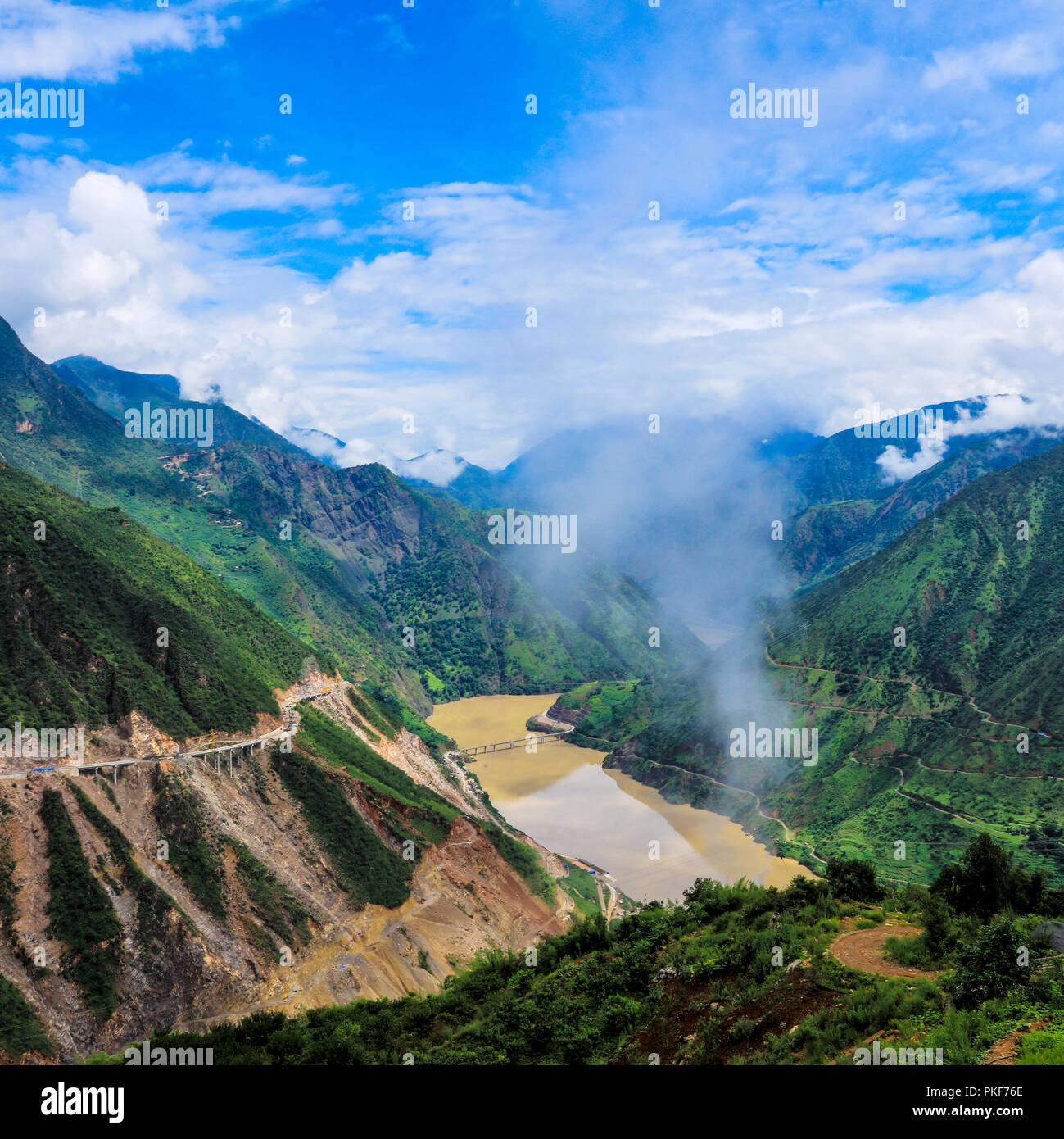 Shangri-la in yunnan jinsha river scenery Stock Photo - Alamy
