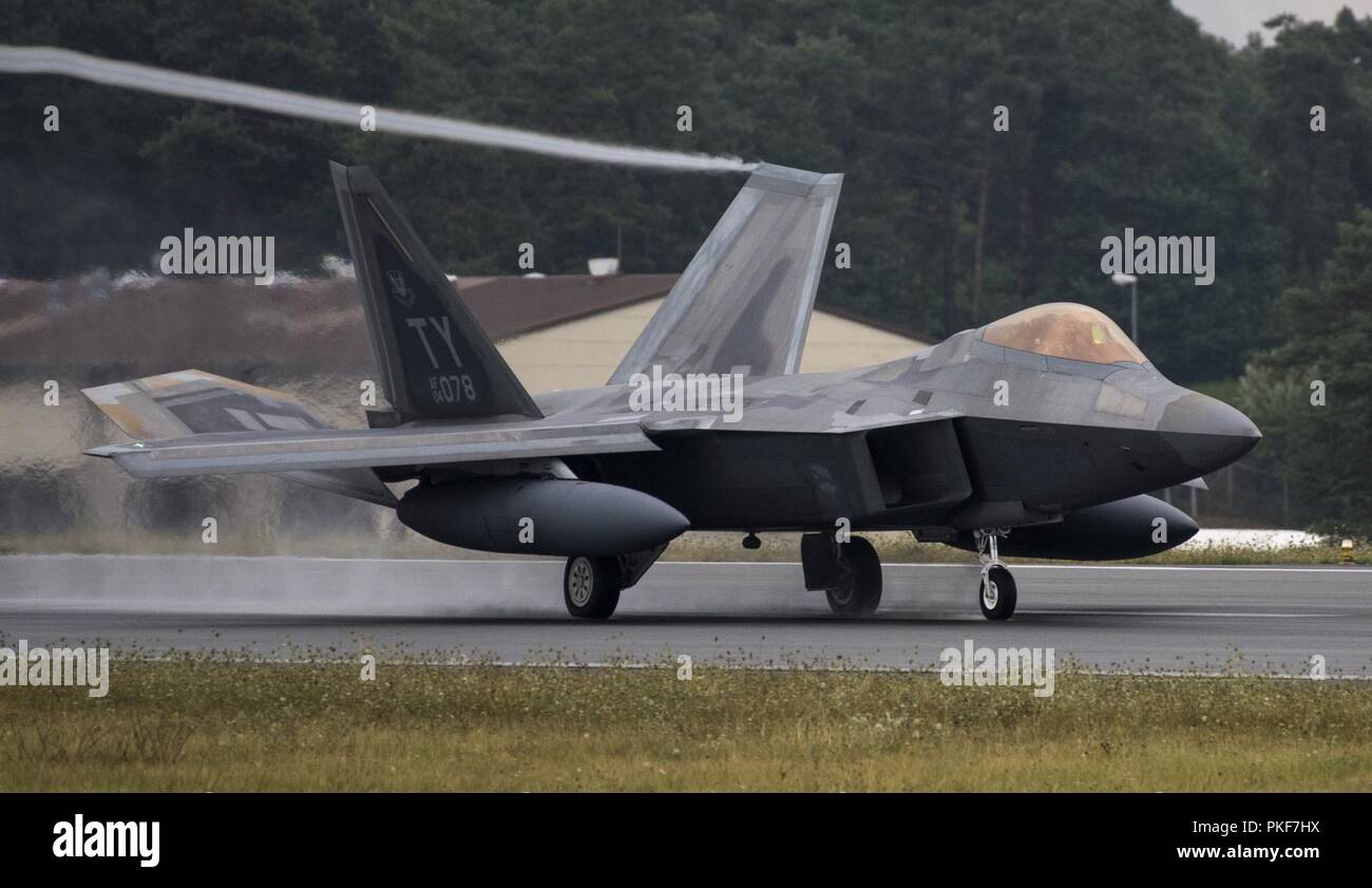 95th fighter squadron hi-res stock photography and images - Alamy