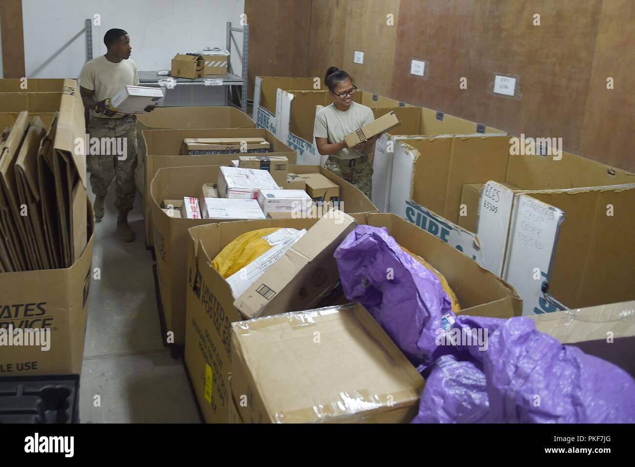 Post office united states sort hi-res stock photography and images - Alamy