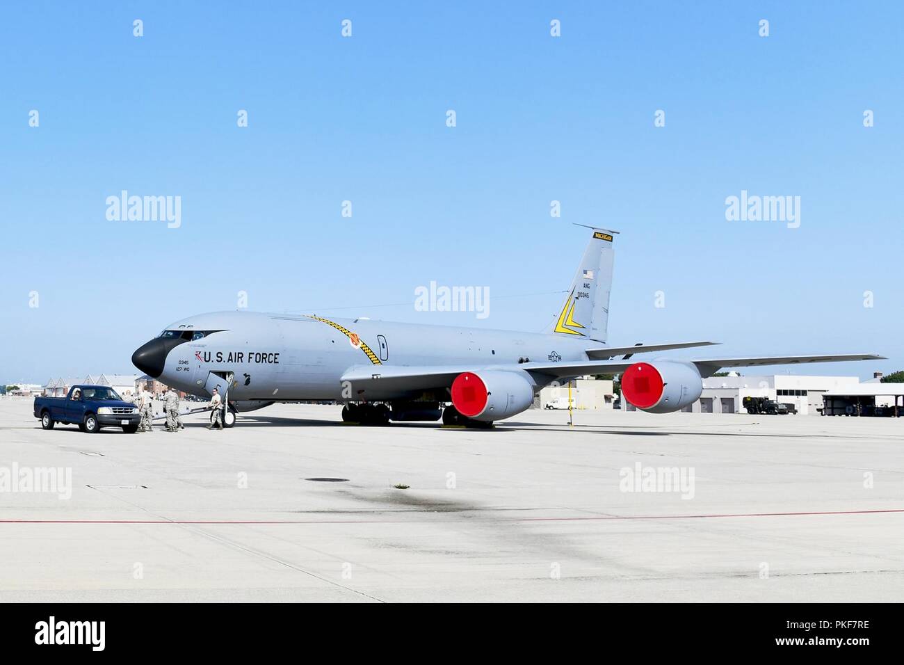 SELFRIDGE AIR NATIONAL GUARD BASE, Mich.-- Airmen with 191st Aircraft ...