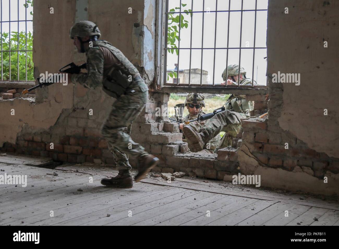 287th military police company hi-res stock photography and images - Alamy