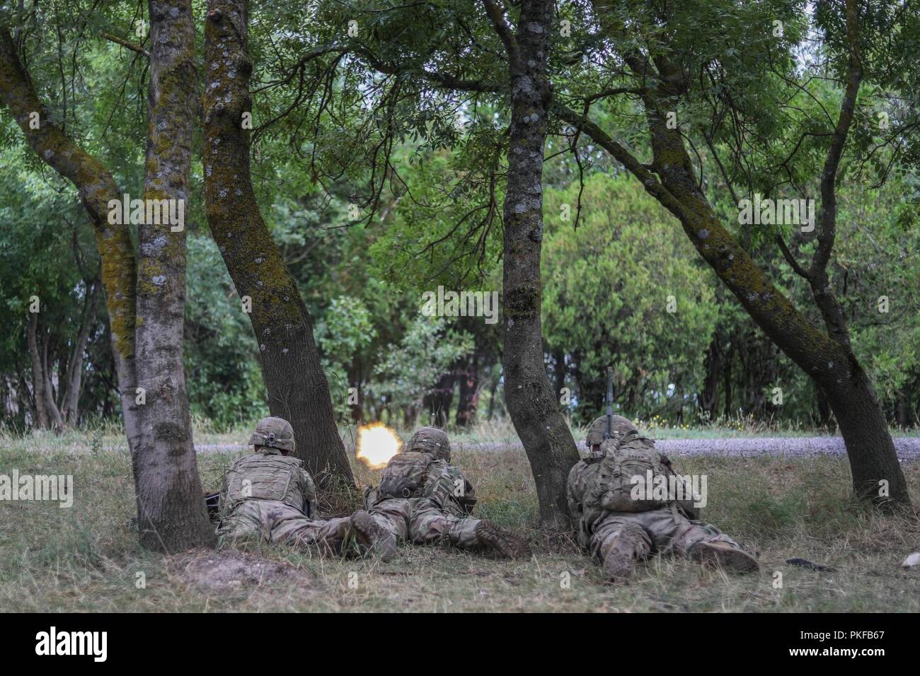 240 gun fire hi-res stock photography and images - Alamy