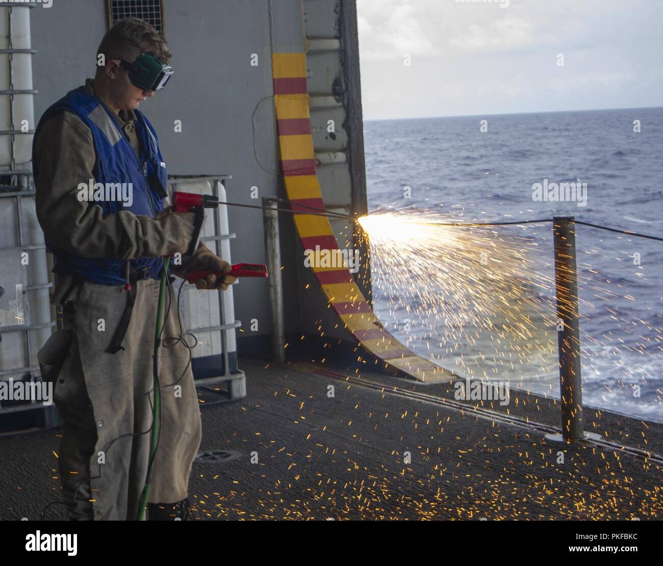 Portable exothermic cutting unit pecu hi-res stock photography and ...