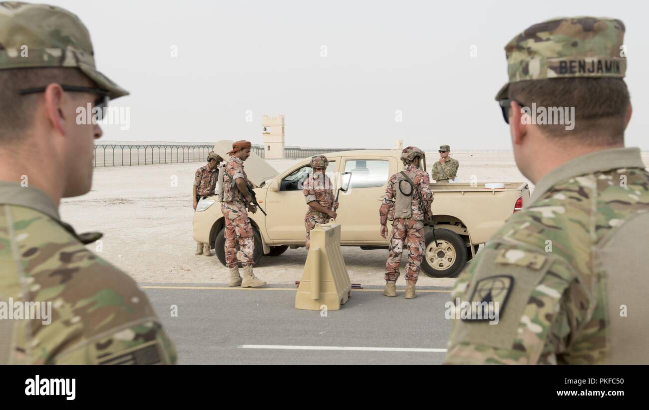 Omani army hi-res stock photography and images - Alamy