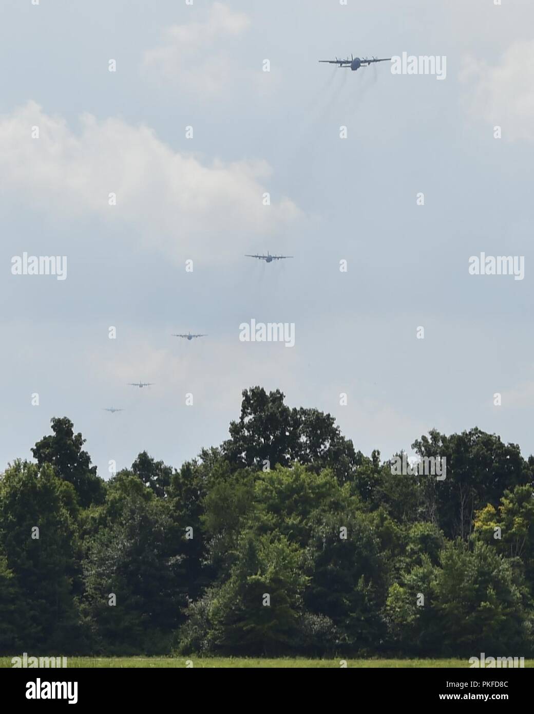 High velocity container delivery system hi-res stock photography and ...