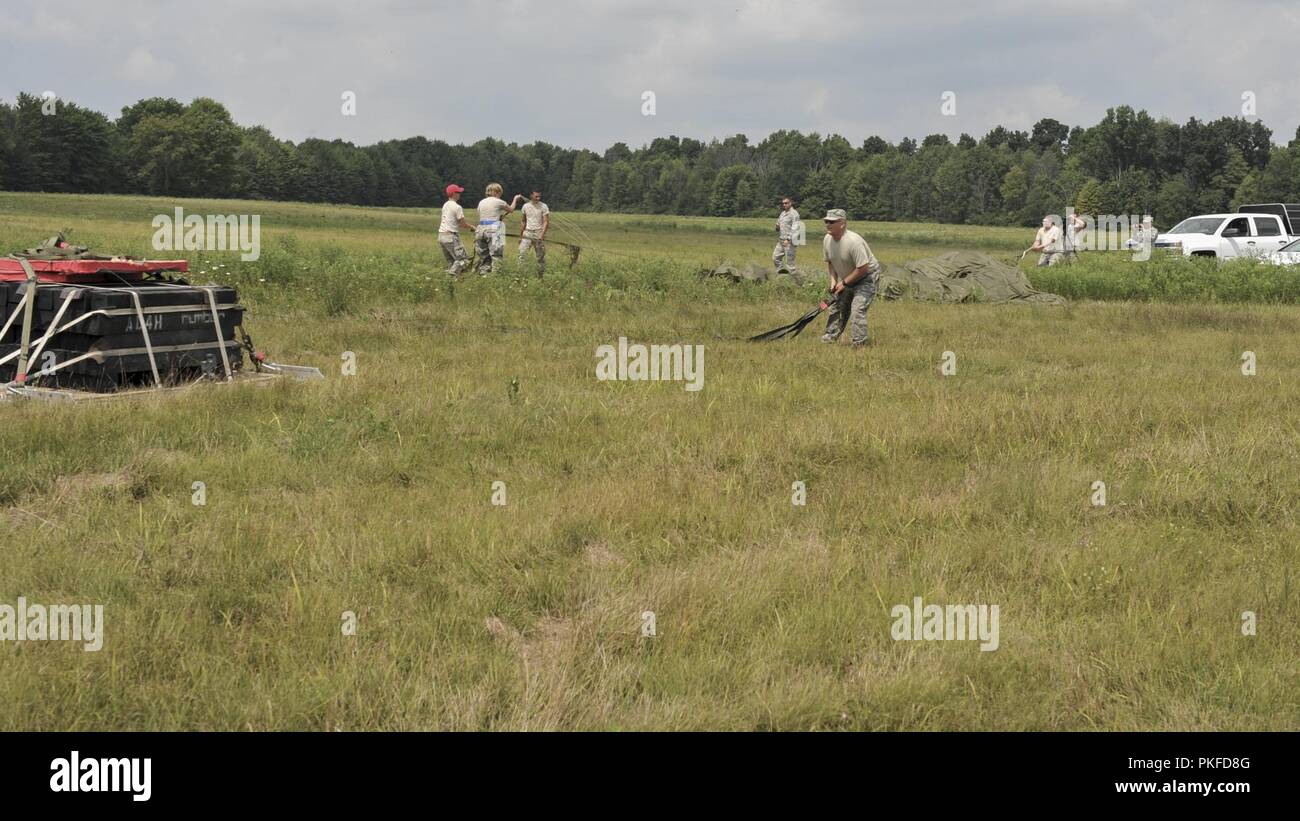76th Aerial Port Squadron Reserve Citizen Airmen recover Actual Heavy ...