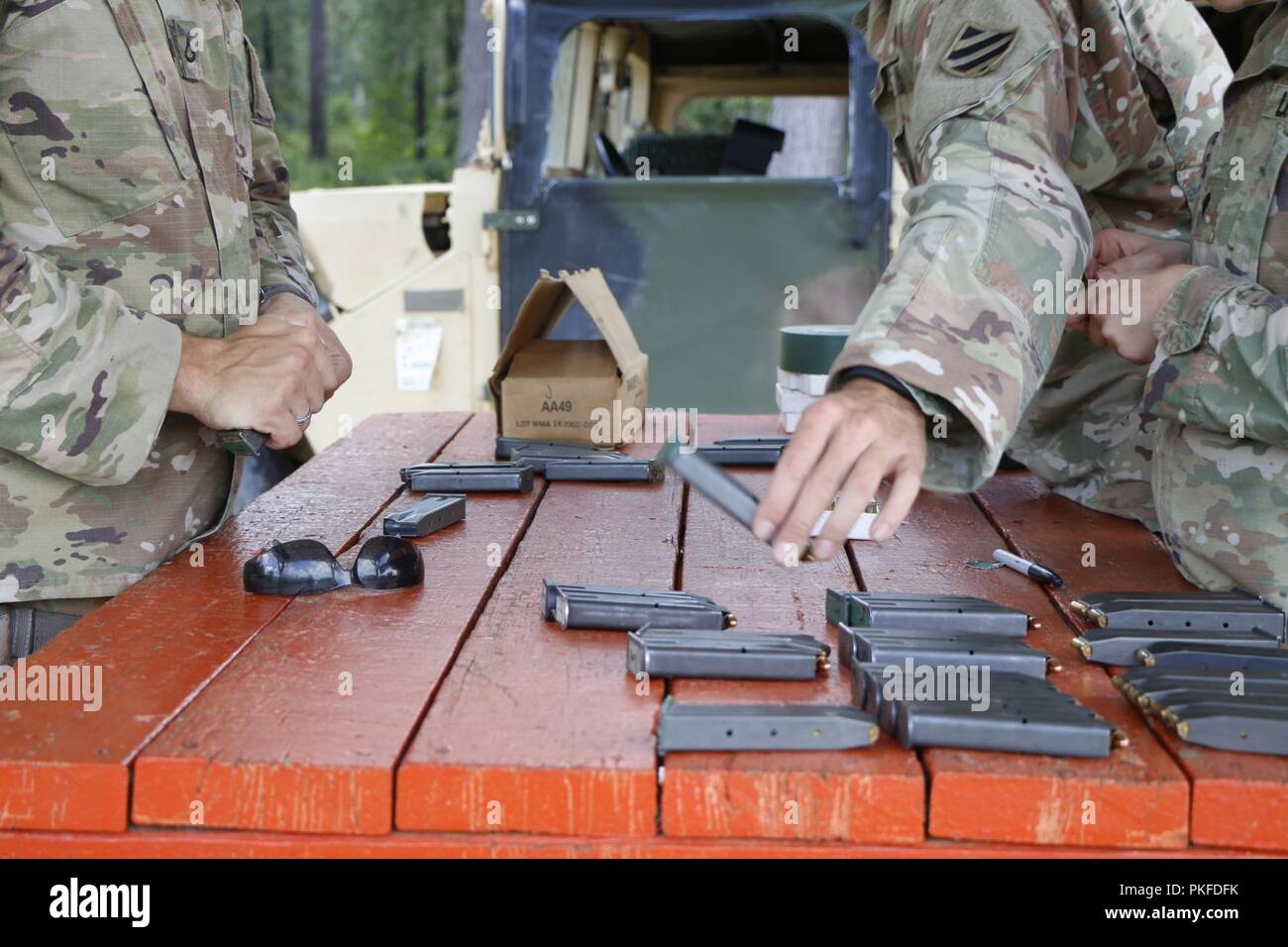 Soldiers with Headquarters and Headquarters Company, 2nd Battalion ...