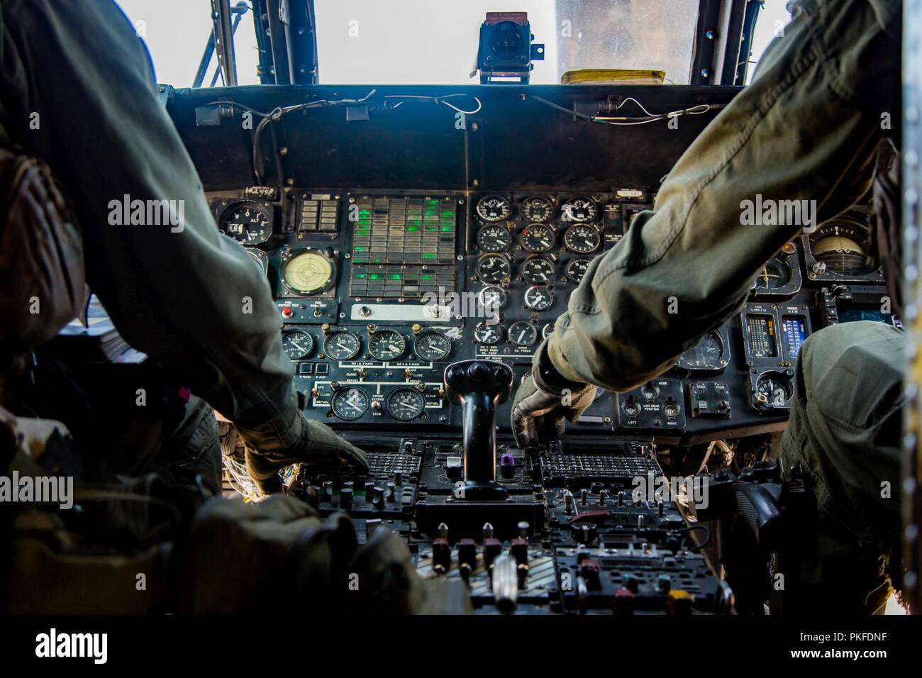 465 air force hi-res stock photography and images - Alamy