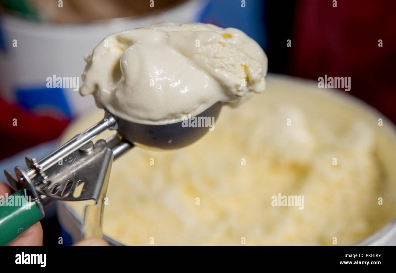 ATLANTIC OCEAN (Aug. 11, 2018) Sailors serve ice cream during an ice ...
