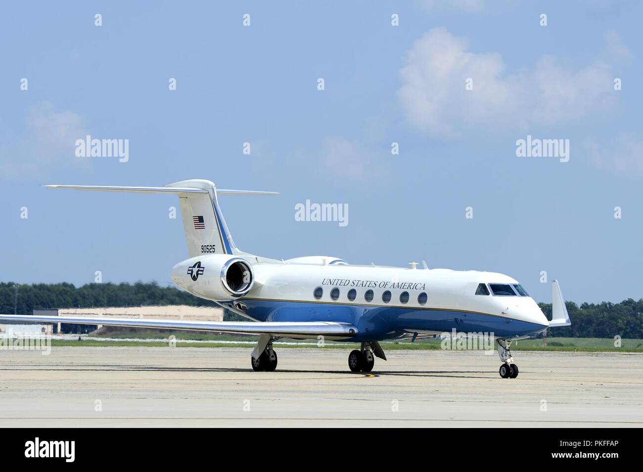 89th airlift wing hi-res stock photography and images - Alamy