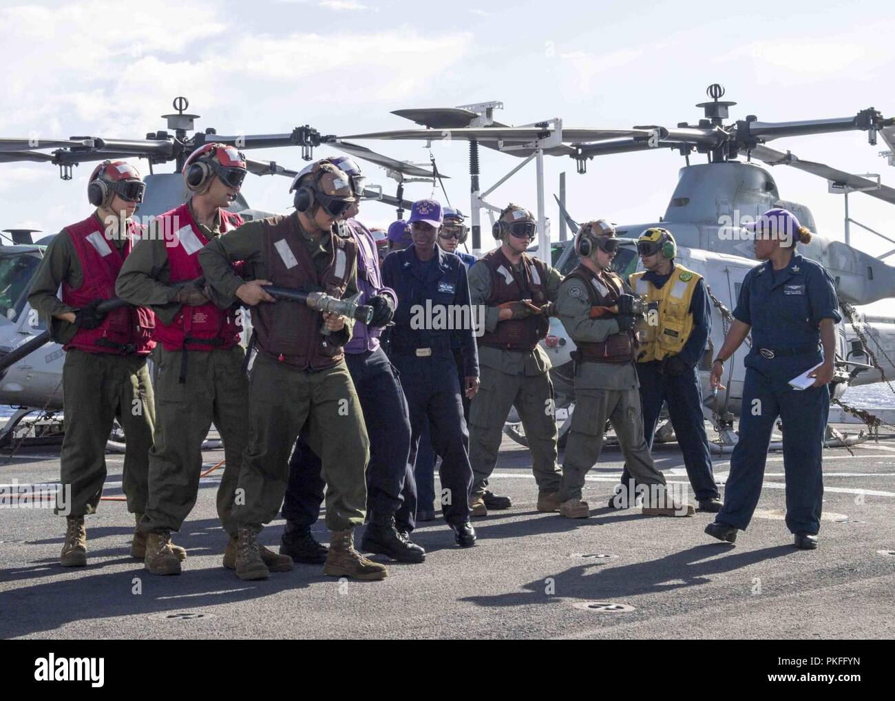 166 fire team hi-res stock photography and images - Alamy