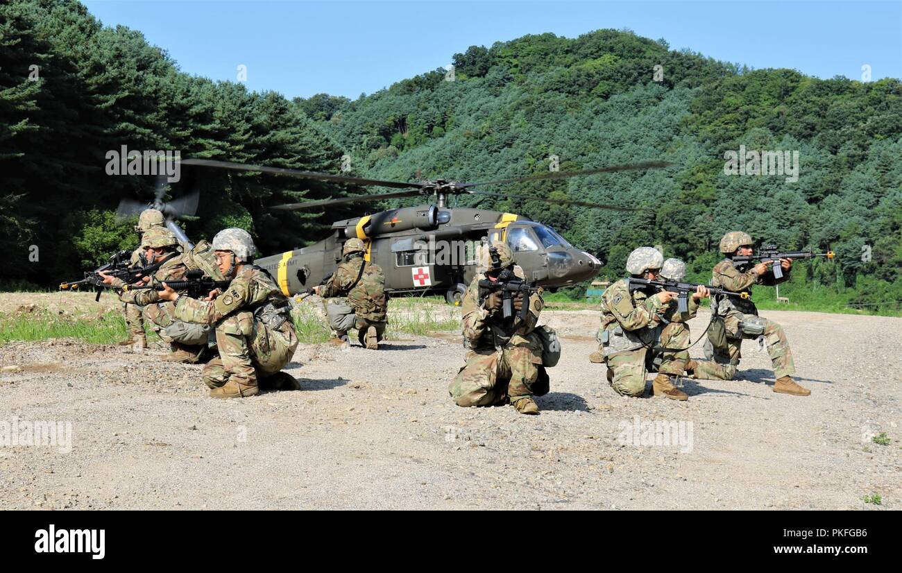 Soldiers of the 94th Military Police Battalion, 19th Expeditionary ...