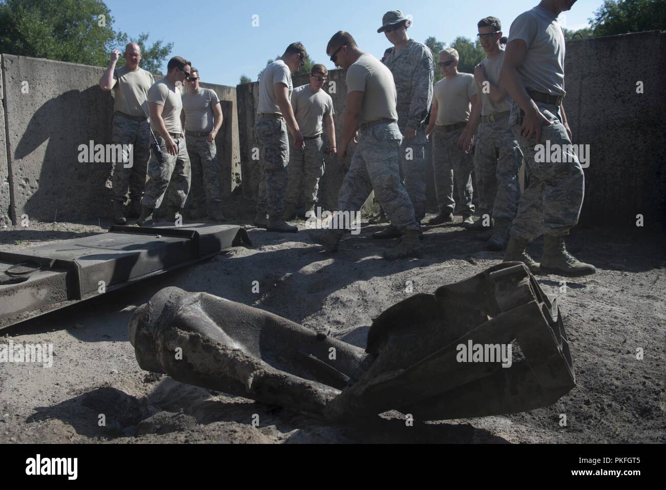The 786th Civil Engineer Squadron Explosive Ordinance Disposal Airmen ...